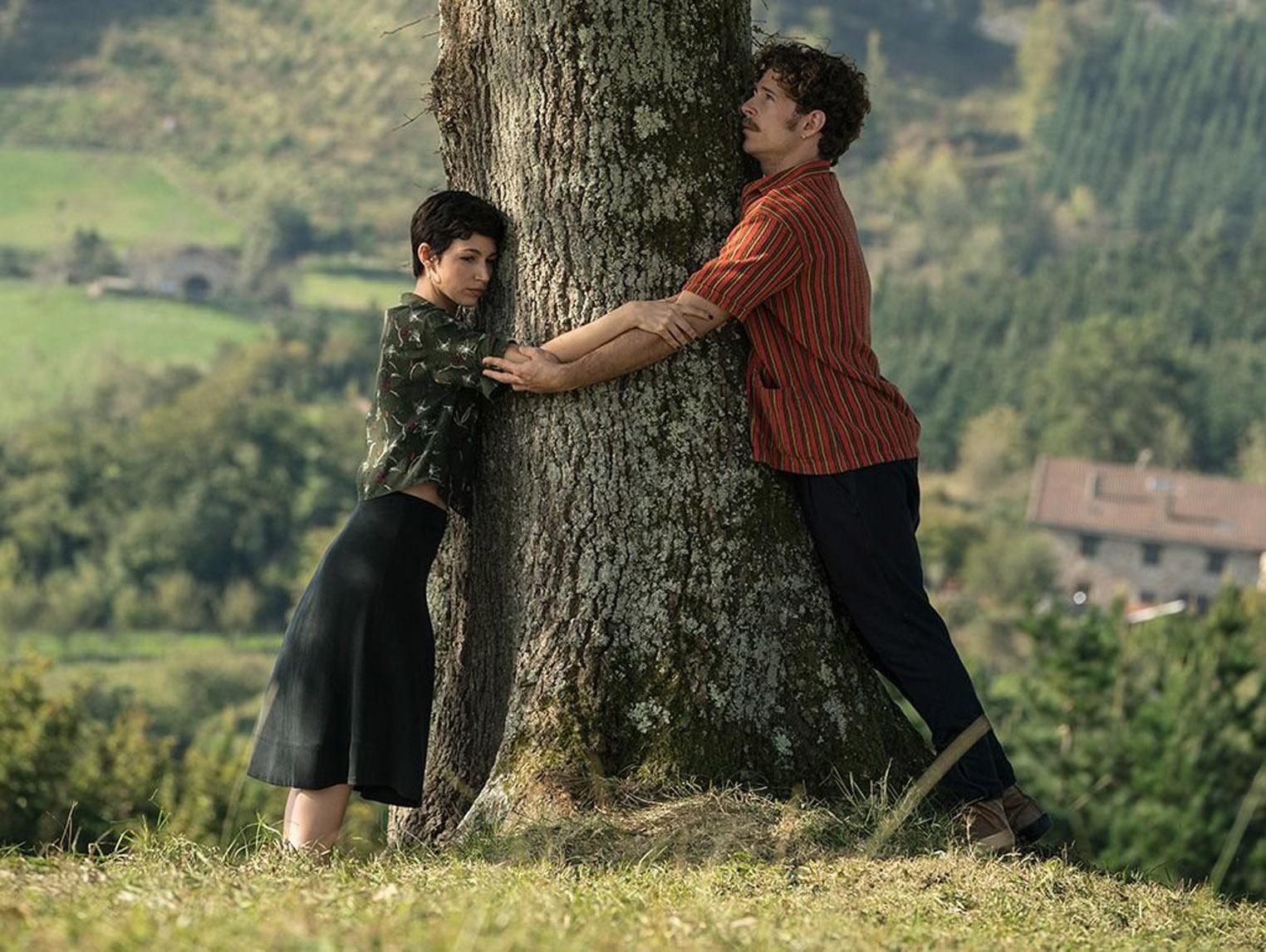 Image gallery for "The Tree of Blood " - FilmAffinity