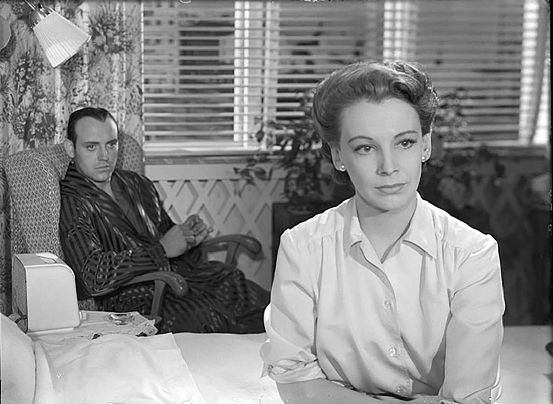 Image gallery for This Can't Happen Here - FilmAffinity