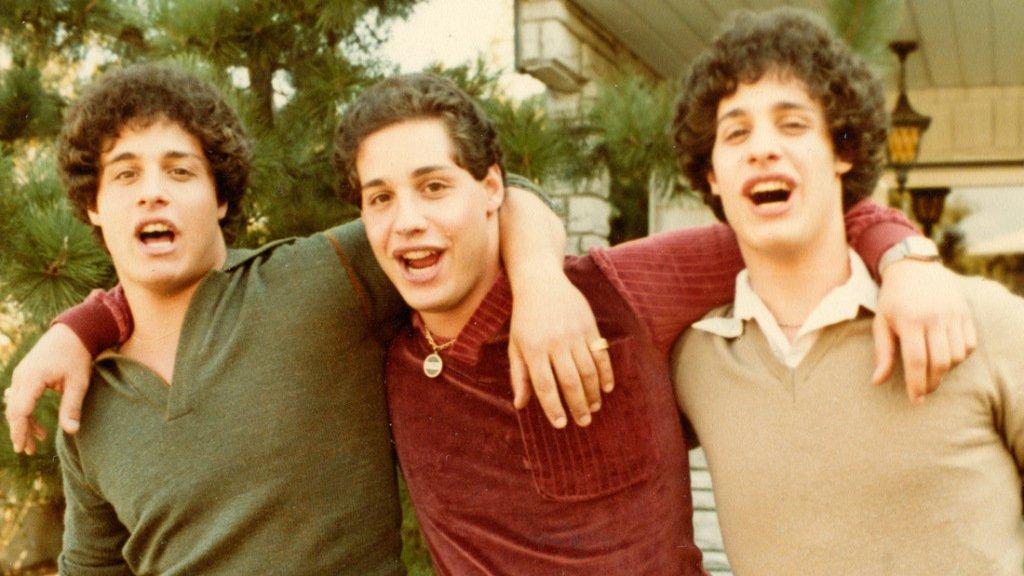 Image gallery for Three Identical Strangers - FilmAffinity