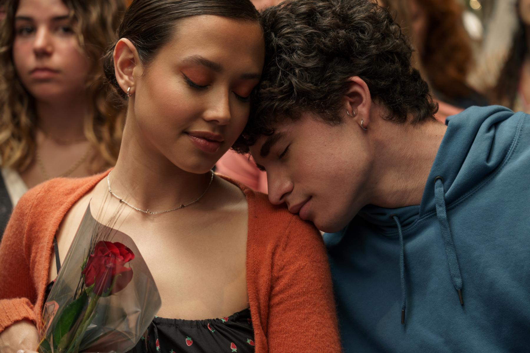 Image gallery for Through My Window: Looking at You - FilmAffinity