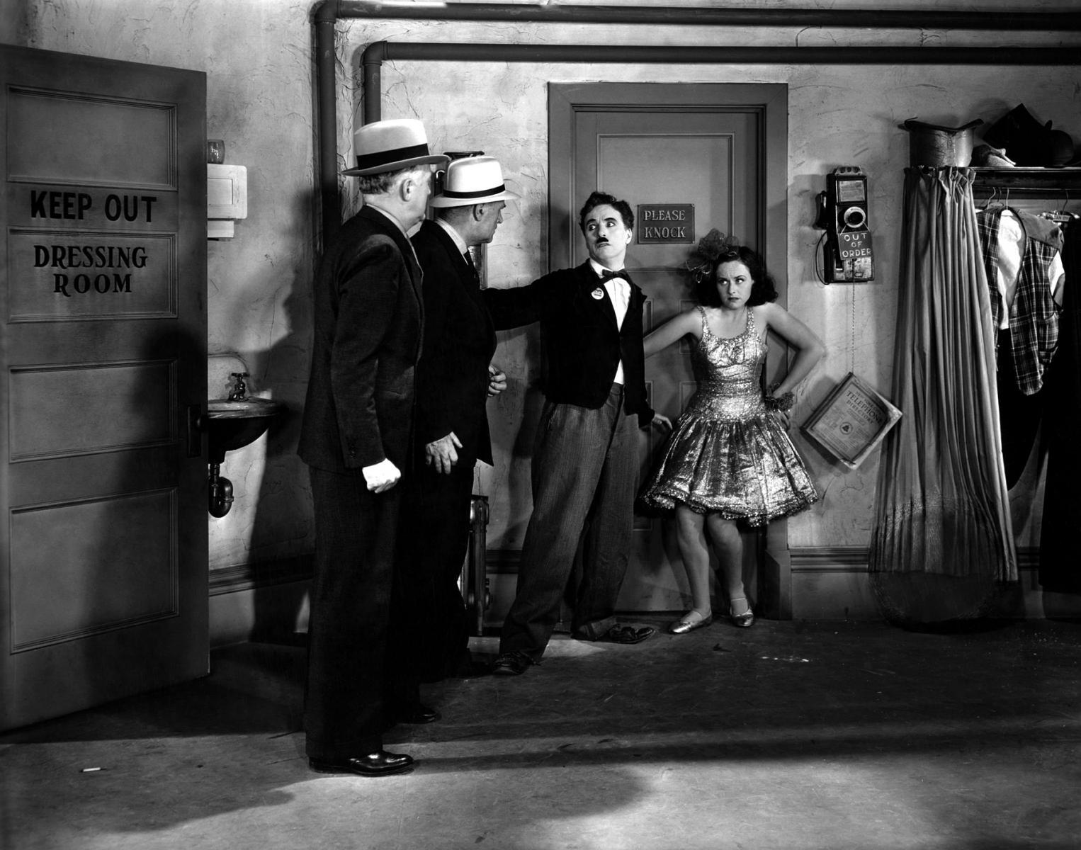 Sección visual de Tiempos modernos - FilmAffinity