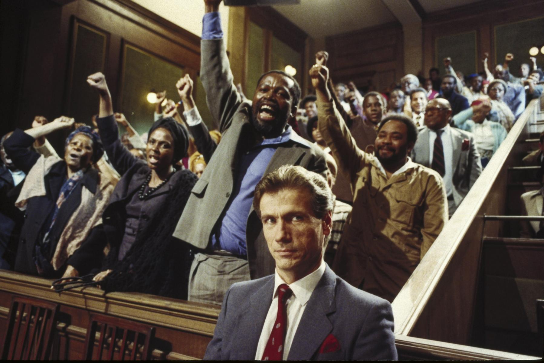 Sección visual de Una árida estación blanca - FilmAffinity