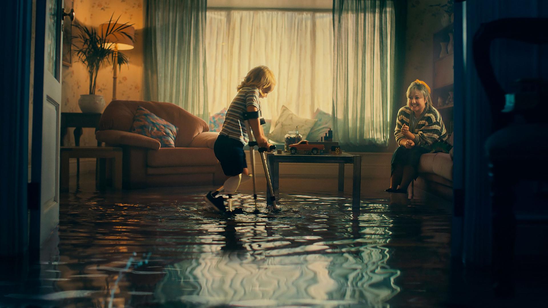 Image gallery for Upstream (S) - FilmAffinity