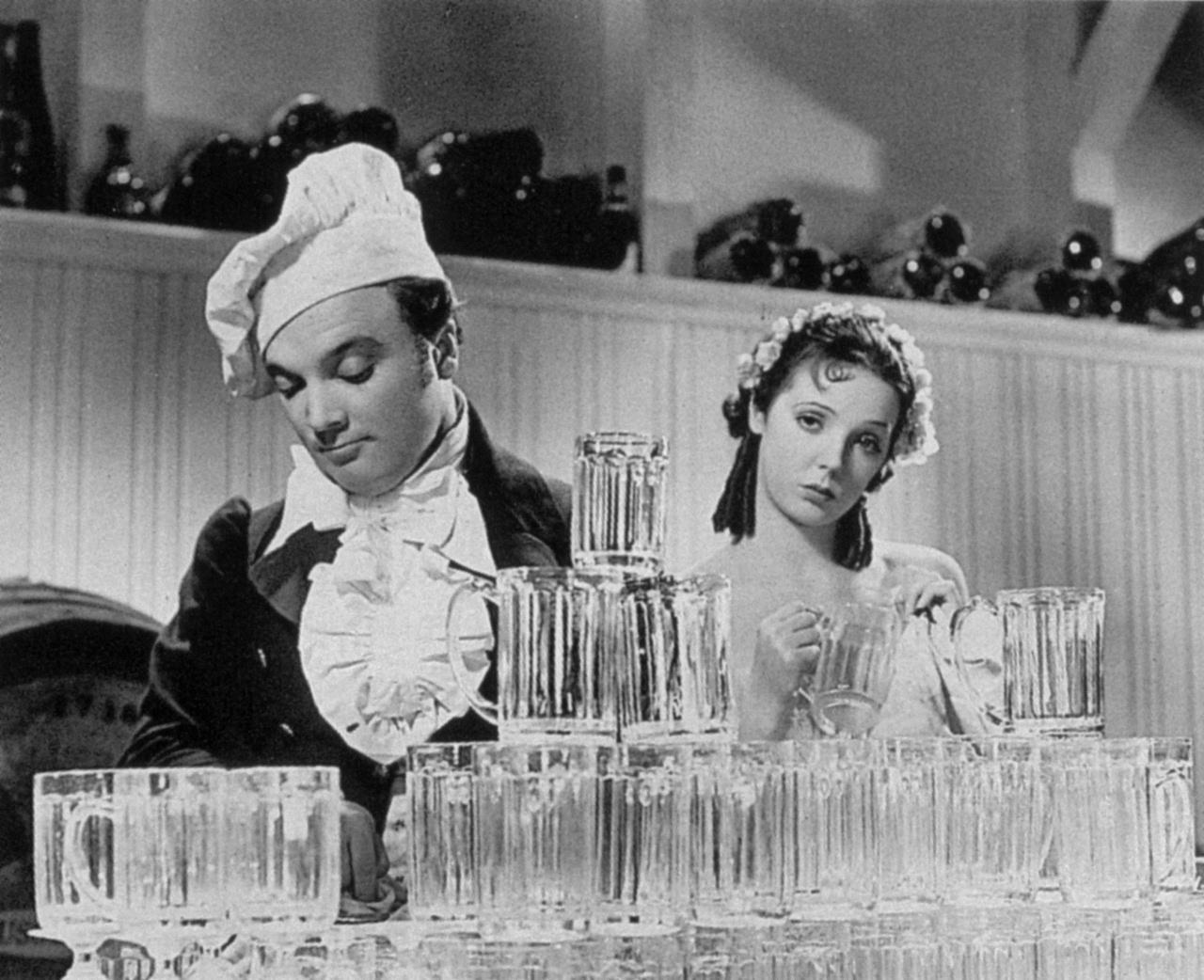 Image gallery for Waltzes from Vienna - FilmAffinity