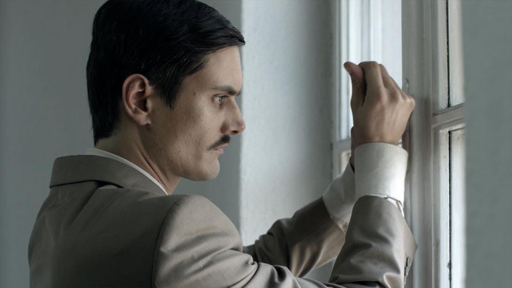 Image gallery for With Clean Hands (S) - FilmAffinity