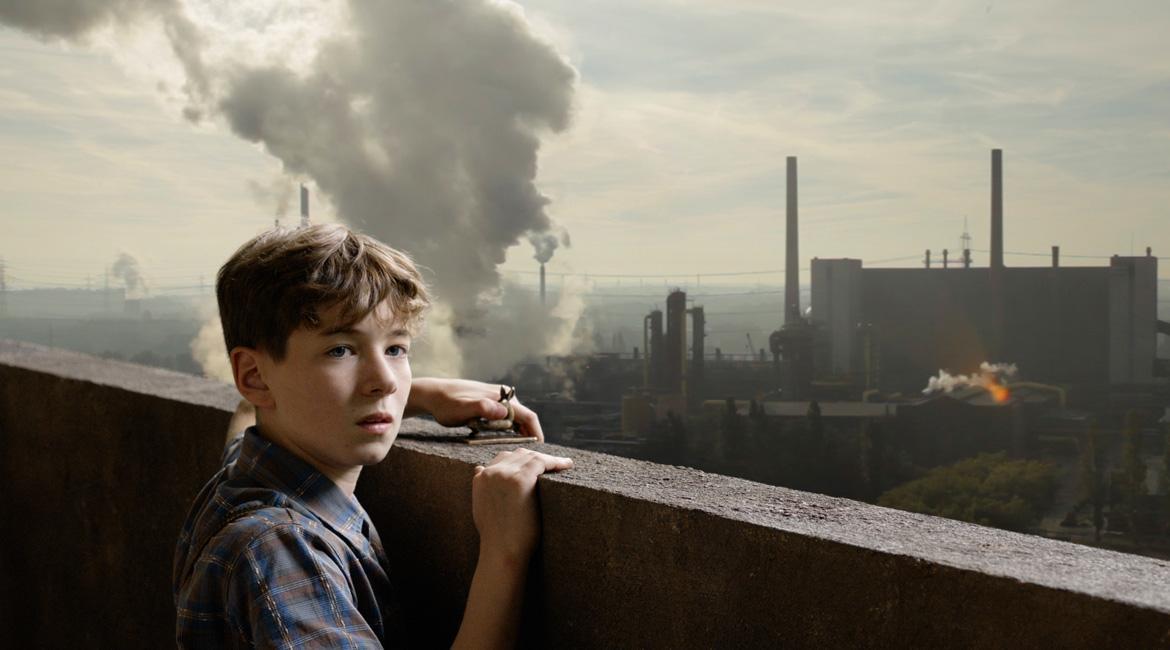 Image gallery for Young Light - FilmAffinity