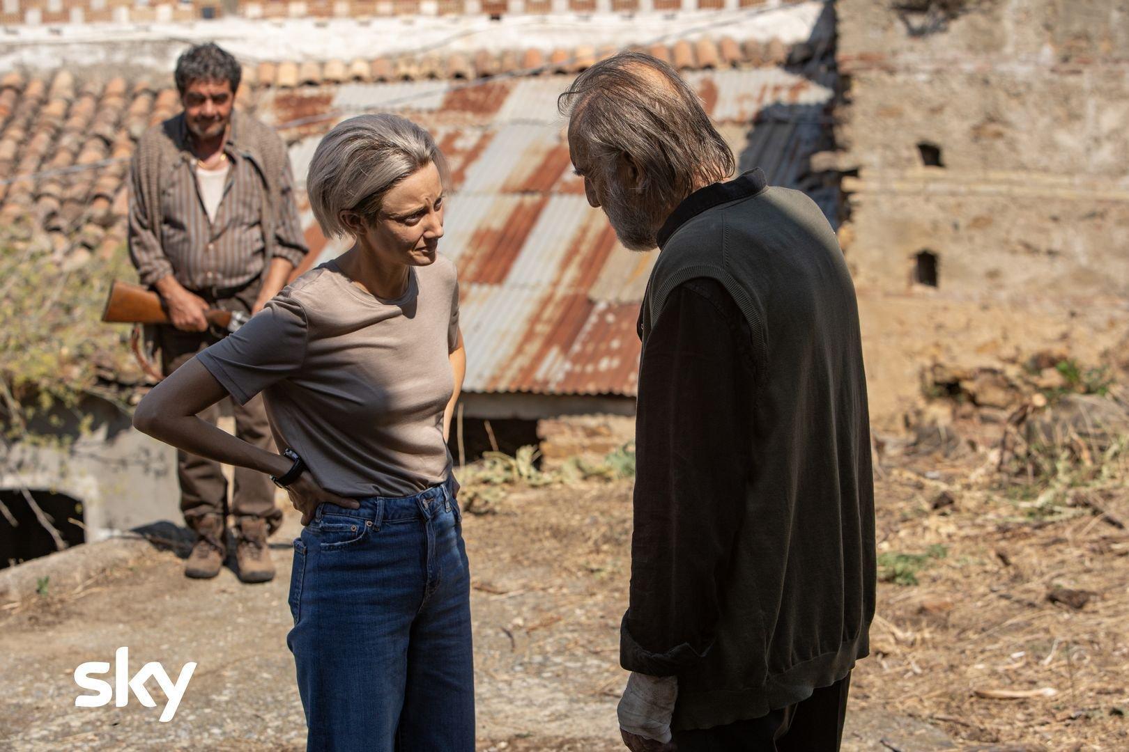 Image gallery for ZeroZeroZero (TV Series) - FilmAffinity