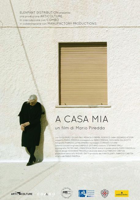 A casa mia (C) (2016) - FilmAffinity