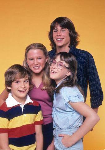 Image gallery for A New Kind of Family (TV Series) - FilmAffinity