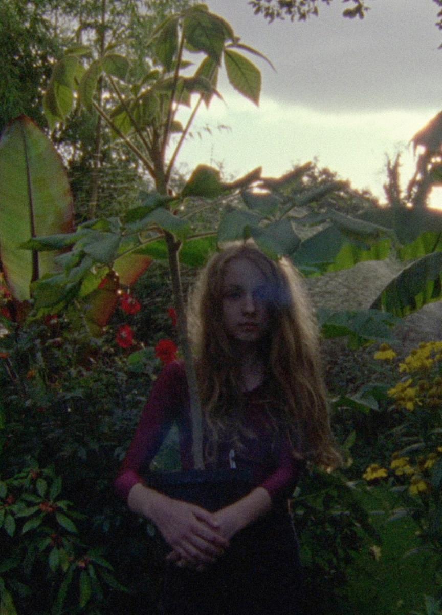 Sección visual de Adeline for Leaves (C) - FilmAffinity