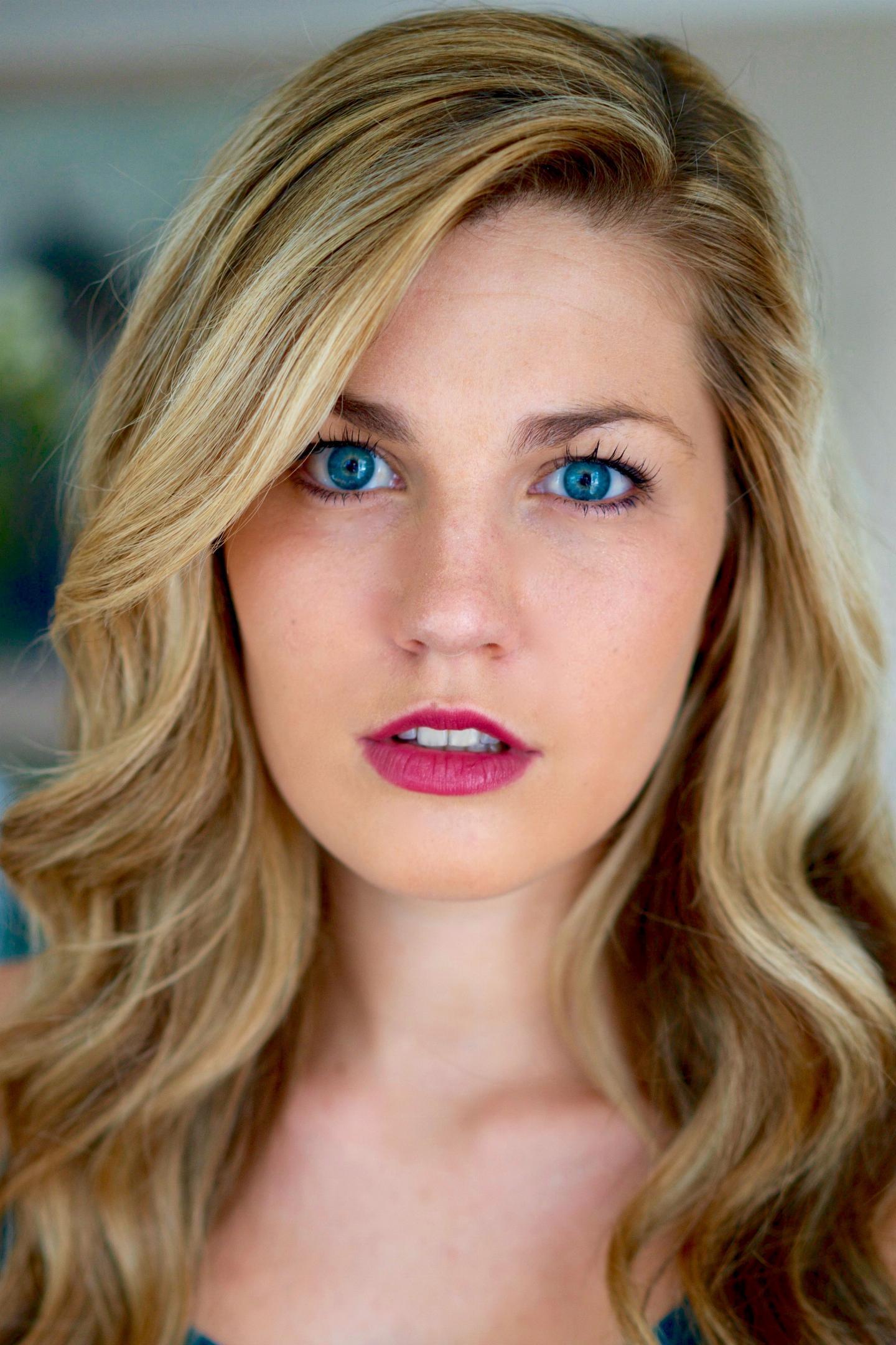 Alexandra Corin Johnston - FilmAffinity