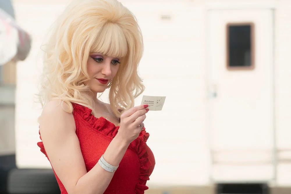 Sección visual de Angelyne (Miniserie de TV) - FilmAffinity