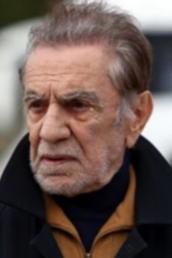 Aydemir Akbas - FilmAffinity