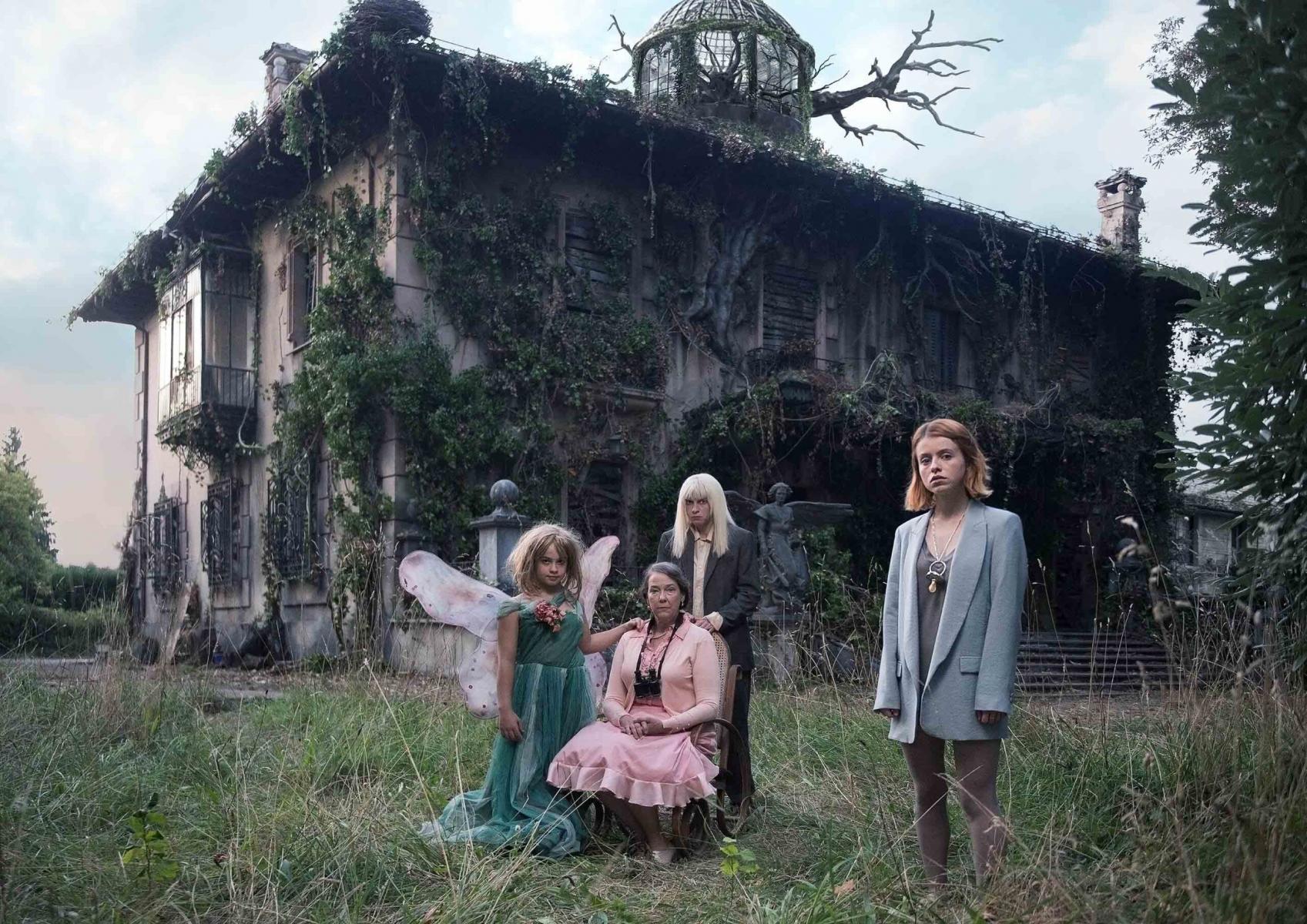 Image gallery for Baby - FilmAffinity