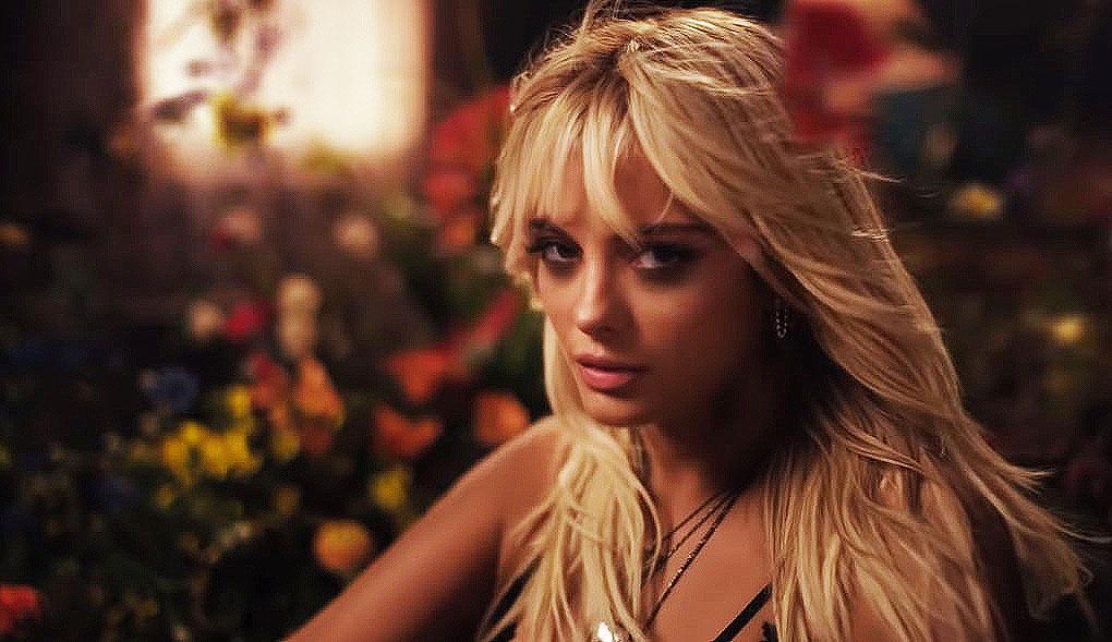 Image gallery for Bebe Rexha: Sabotage (Music Video) - FilmAffinity
