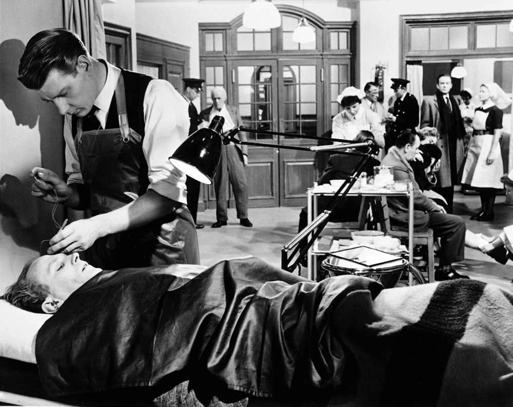 Image gallery for Behind the Mask - FilmAffinity