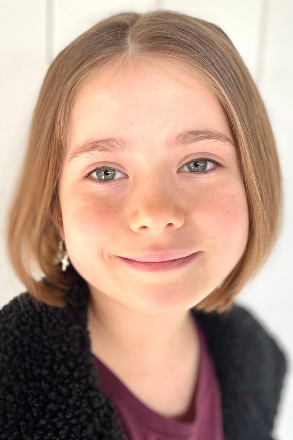 Belle Kalendra-Harding - FilmAffinity