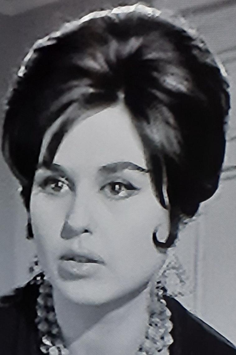 Carmen Lozano - FilmAffinity