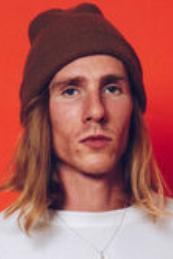 Chelou - FilmAffinity