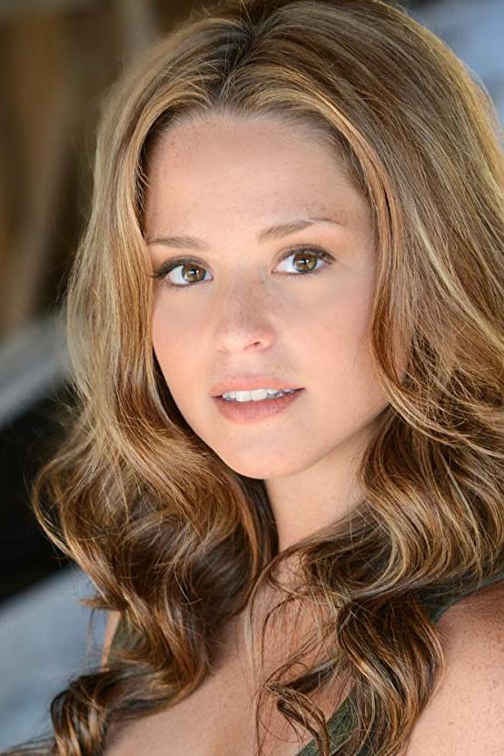 Chelsea Cardwell - FilmAffinity