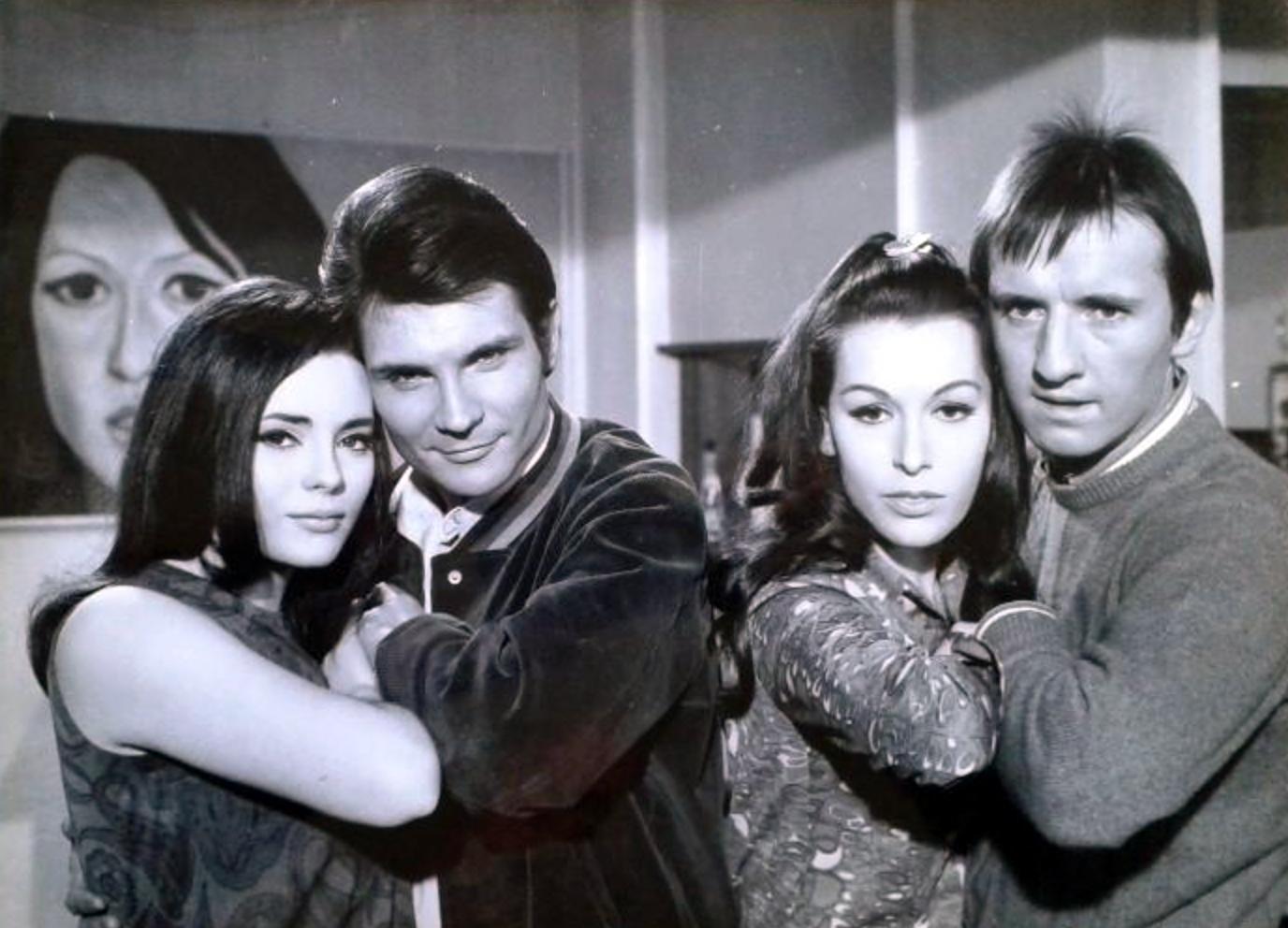 Image gallery for Codo con codo - FilmAffinity