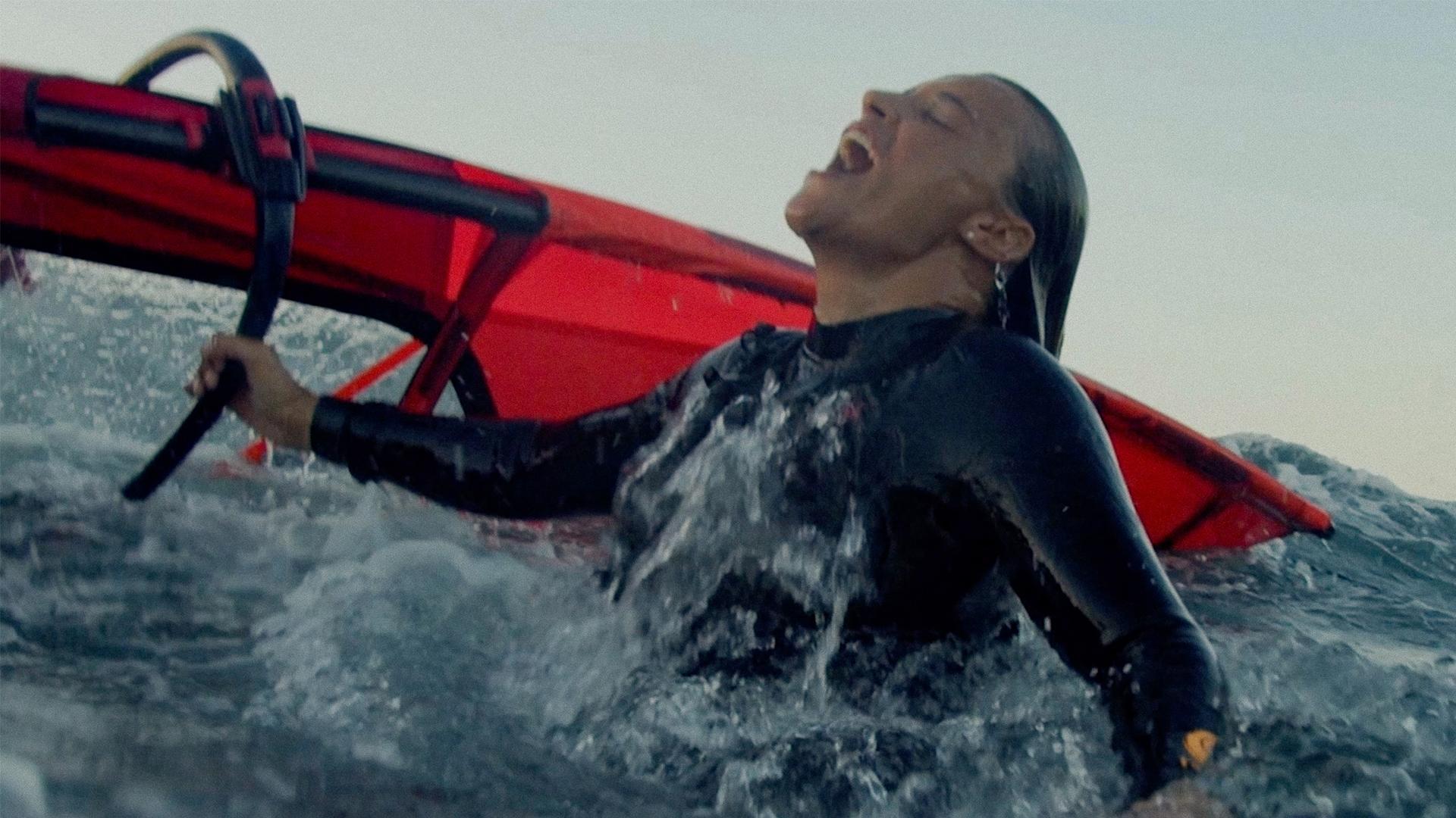 Sección visual de Daida back to the Ocean (C) - FilmAffinity