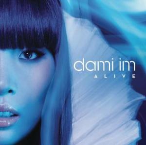 Dami Im: Alive (Vídeo musical) (2013) - FilmAffinity