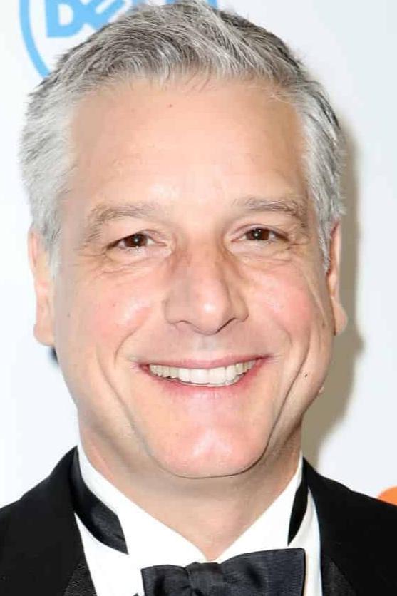 Full credits of "Hot in Cleveland (TV Series)" - FilmAffinity