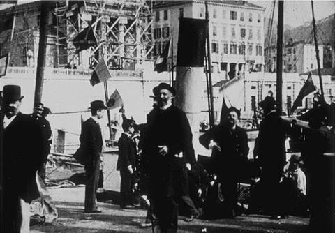 Débarquement 2 (C) (1897) - FilmAffinity