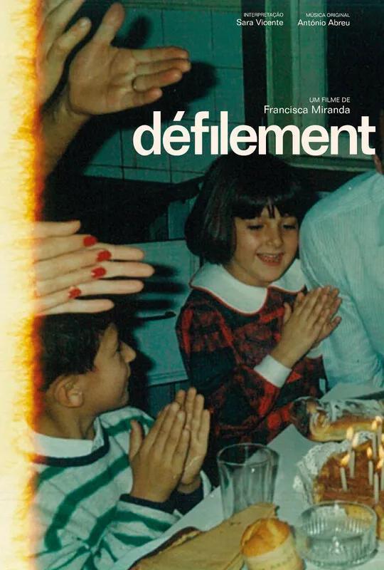 Défilement (C) (2023) - FilmAffinity