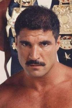 Dennis Alexio - FilmAffinity