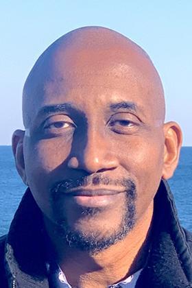 Desmond Ovbiagele - FilmAffinity