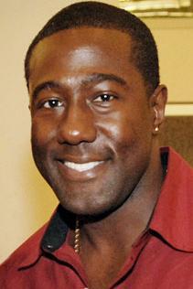 E. Roger Mitchell - FilmAffinity