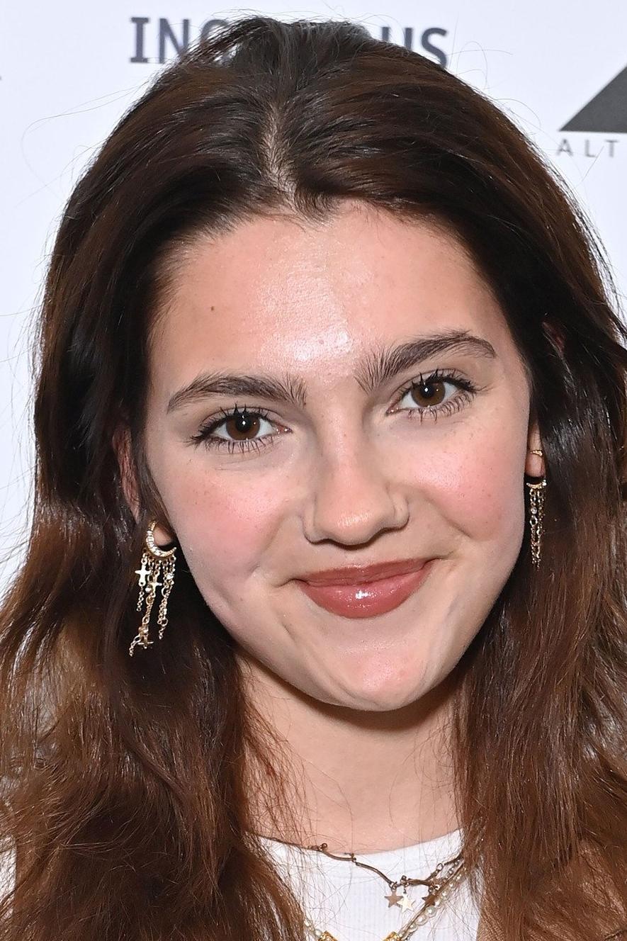 Emily Carey - FilmAffinity