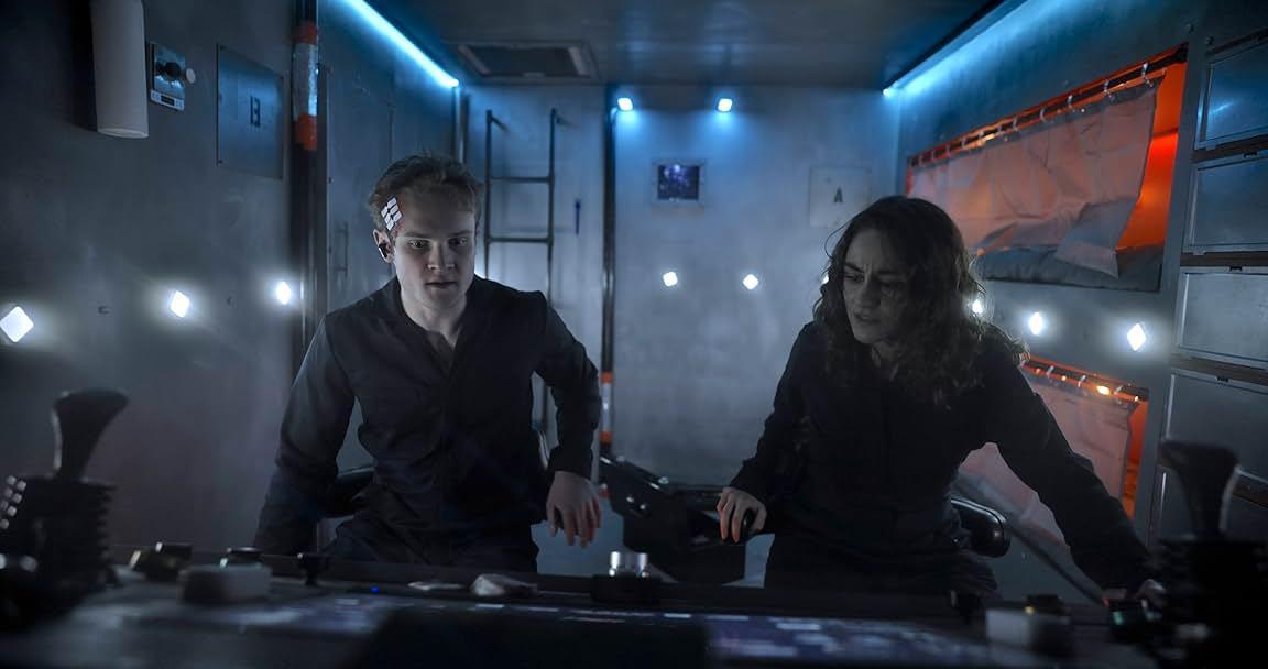 Image gallery for Escape Pod - FilmAffinity