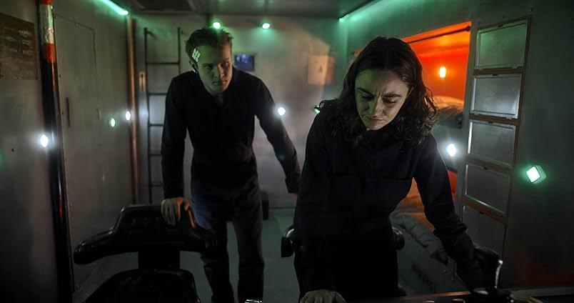 Sección visual de Escape Pod - FilmAffinity