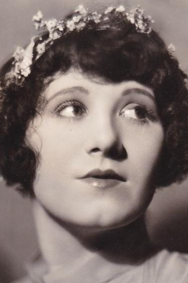 Estelle Clark - FilmAffinity