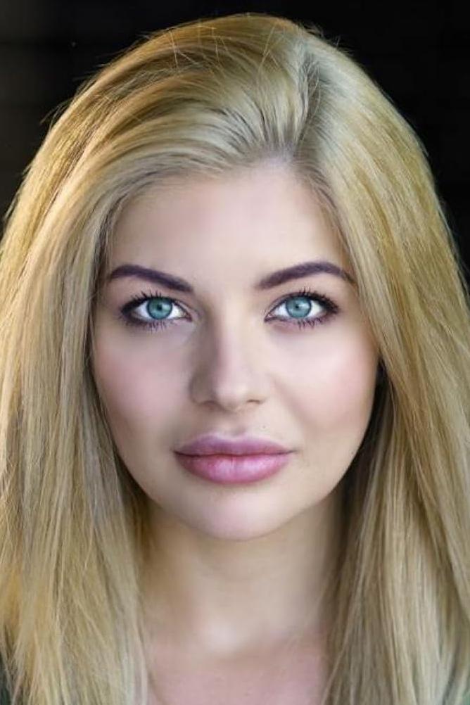 Everleigh Hewitt - FilmAffinity