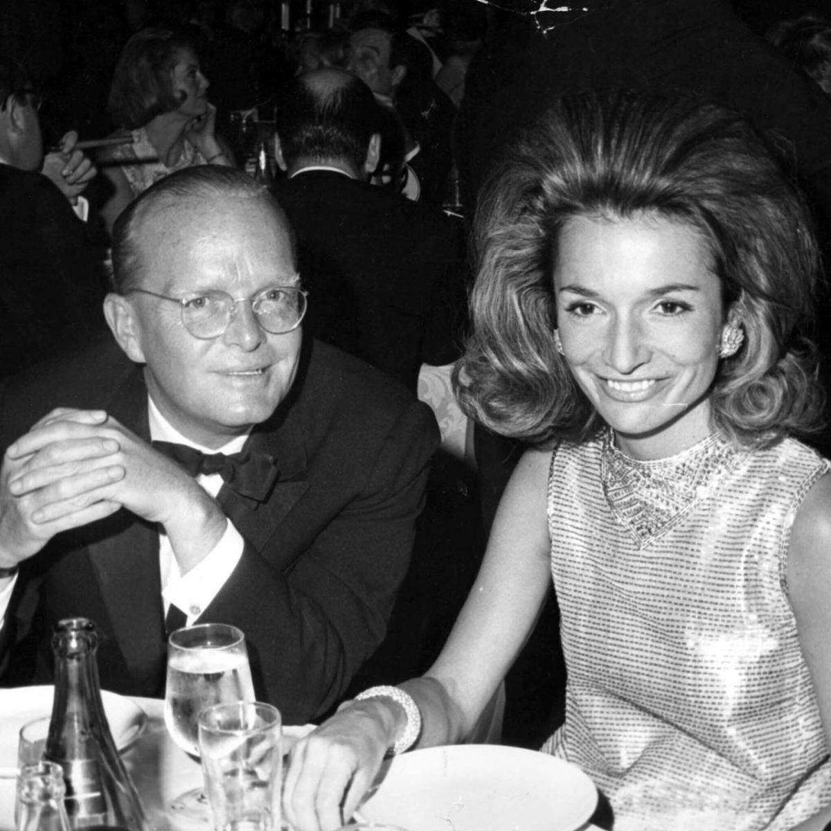 Image gallery for Feud: Capote vs. The Swans (TV Miniseries) - FilmAffinity