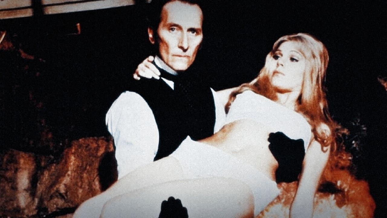 Image gallery for Frankenstein Created Woman - FilmAffinity