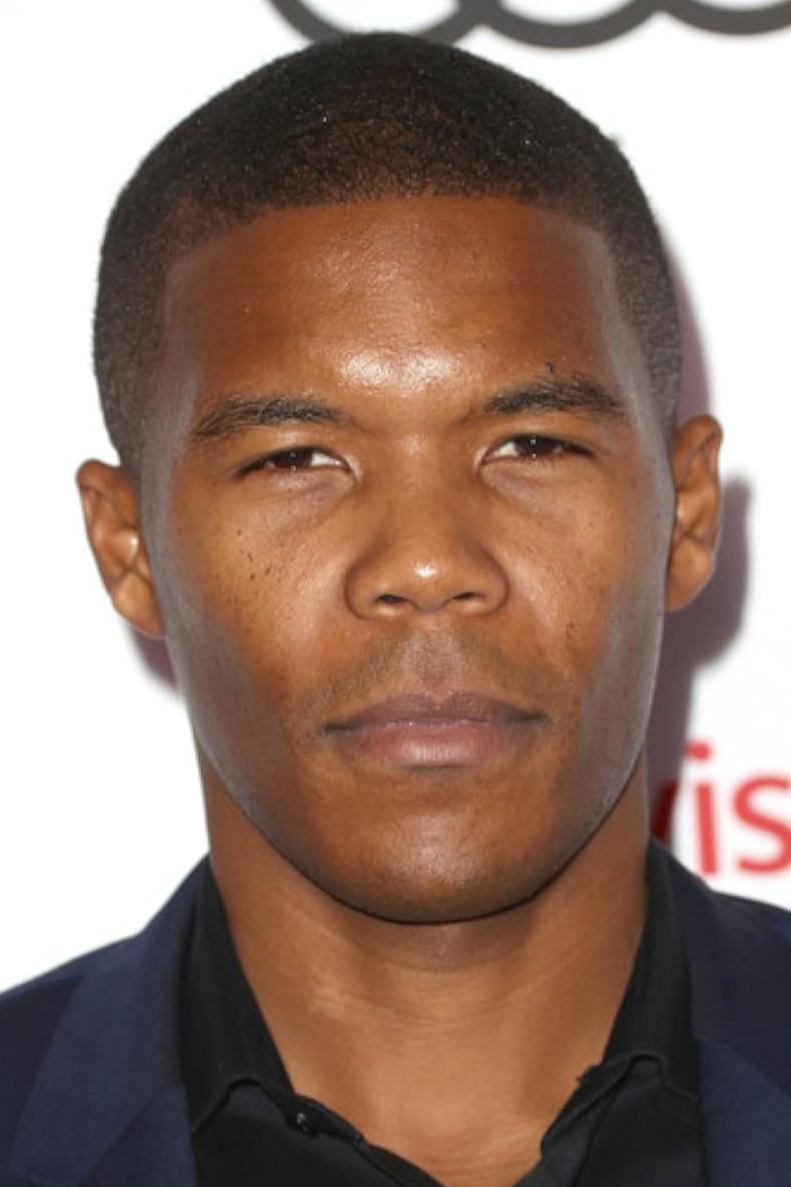 Full credits of "Taken (TV Series)" - FilmAffinity