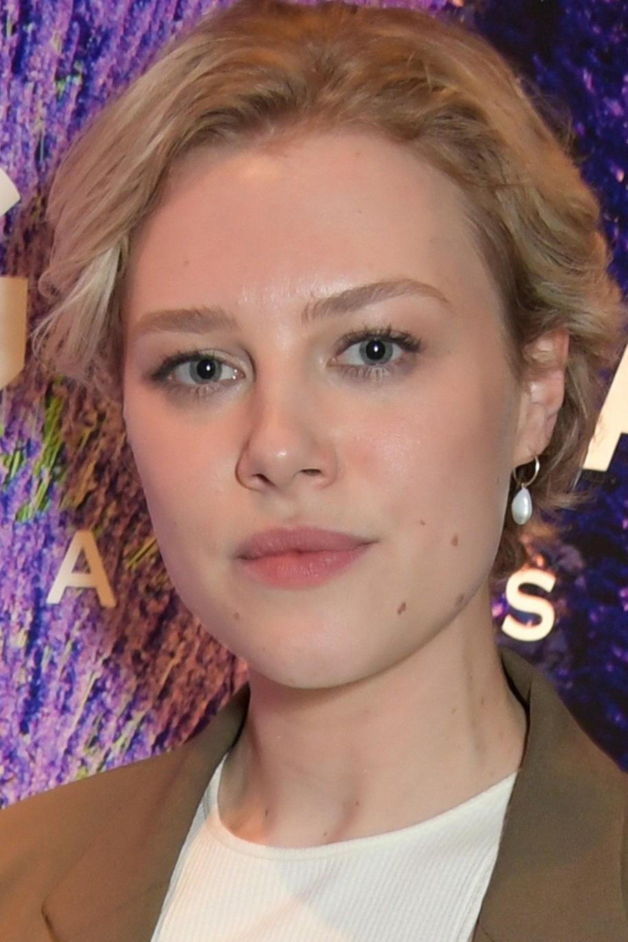 Hannah van der Westhuysen - FilmAffinity