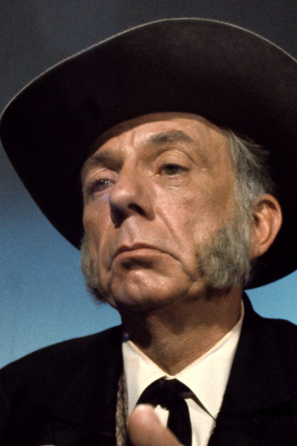 Full credits of "Nine to Five (9 To 5) " - FilmAffinity