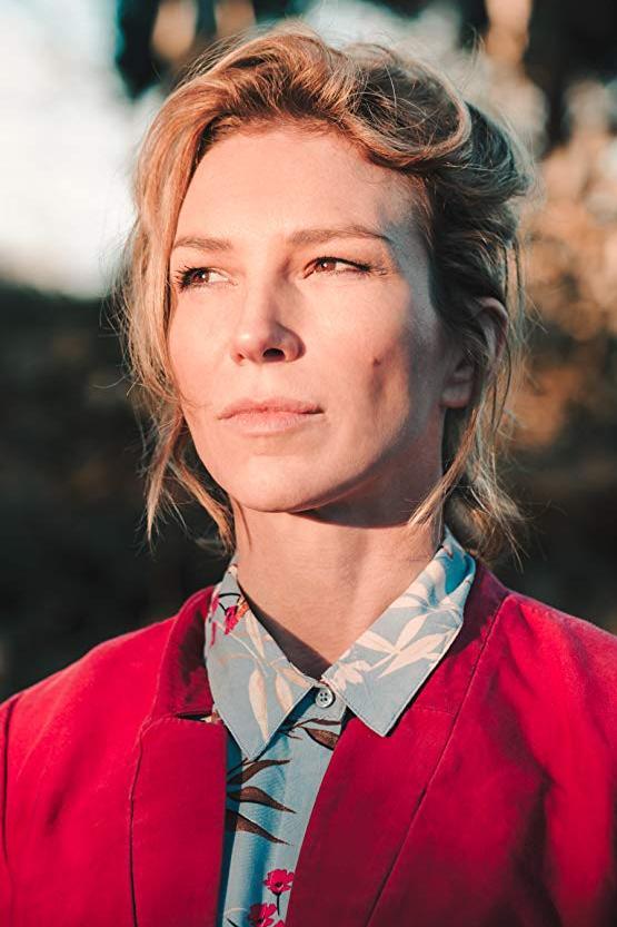 Honeysuckle Weeks - FilmAffinity