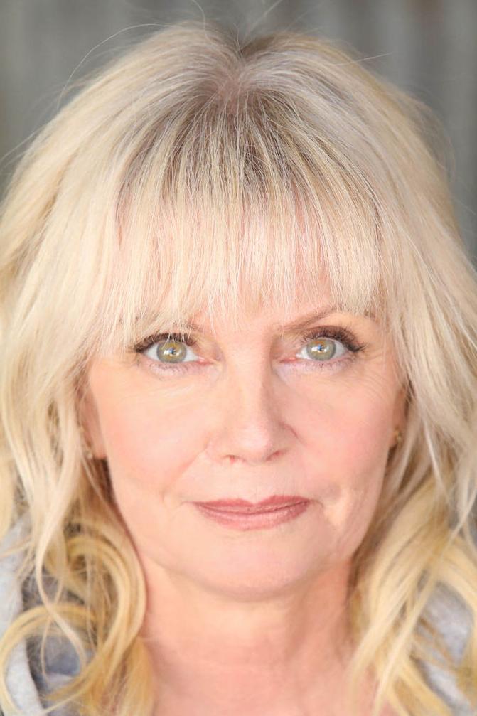 Jennifer Edwards - FilmAffinity