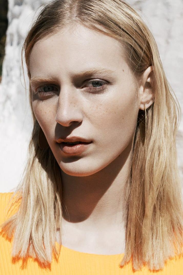 Julia Nobis - FilmAffinity