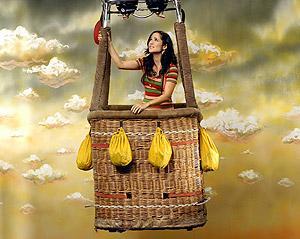 Julieta Venegas: Me voy (Vídeo musical) (2006) - FilmAffinity