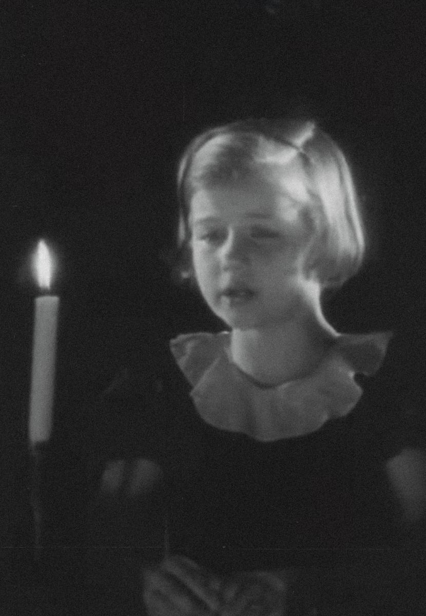 Image gallery for Early One Morning (S) - FilmAffinity