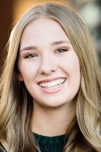 Kayli Brummer - FilmAffinity