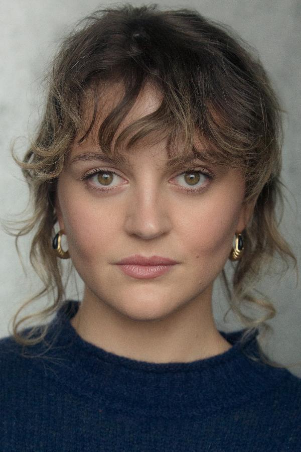 Lara Peake - FilmAffinity